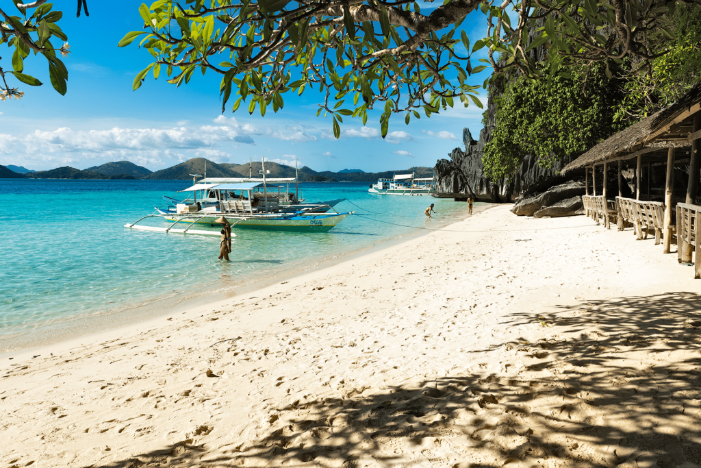 Coron, Palawan Travel Guide: White Sands Beaches